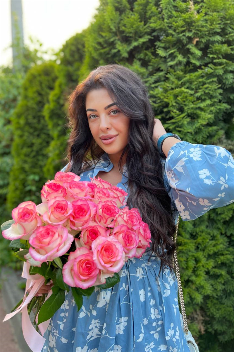 Wonderful Yulia (30 y.o.) from Mukachevo with Dark Brown hair - ID ...