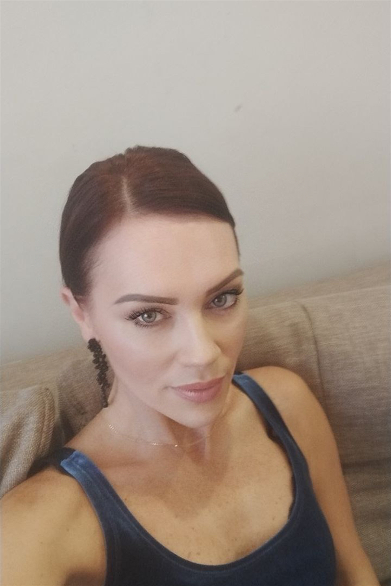 Gorgeous Olesya (46 y.o.) from Kiev with Red hair - ID 894503 | LadaDate