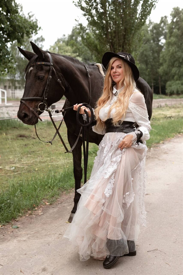 Beautiful Irina (53 y.o.) from Lviv with Blonde hair - ID 989195 | LadaDate