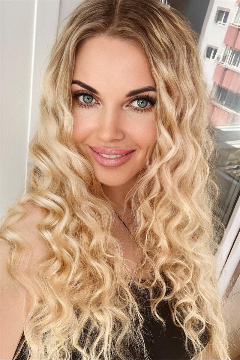 Beautiful Inna (44 y.o.) from Odessa with Blonde hair - ID 586949 ...