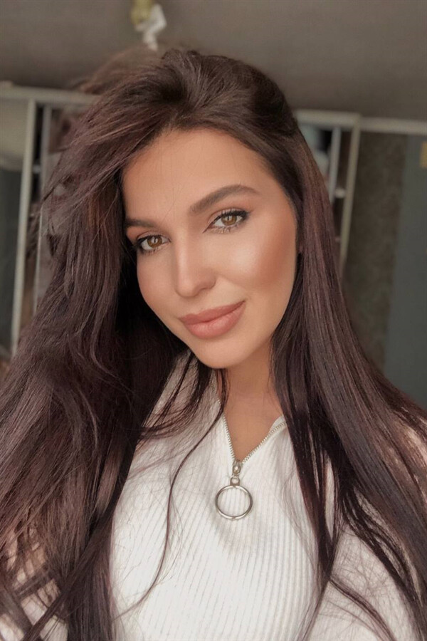 Cute Lena (25 y.o.) from Ivano-Frankovsk with Black hair - ID 743859 ...