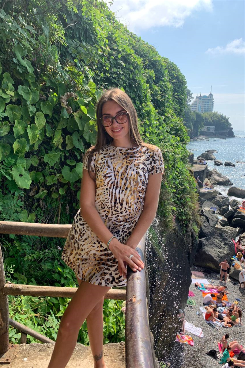 Charming Alina (33 y.o.) from Kharkov with Dark Brown hair - ID 178283 ...