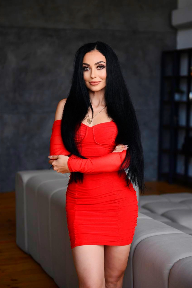 Charming Natalia (40 y.o.) from Kiev with Black hair - ID 246334 | LadaDate