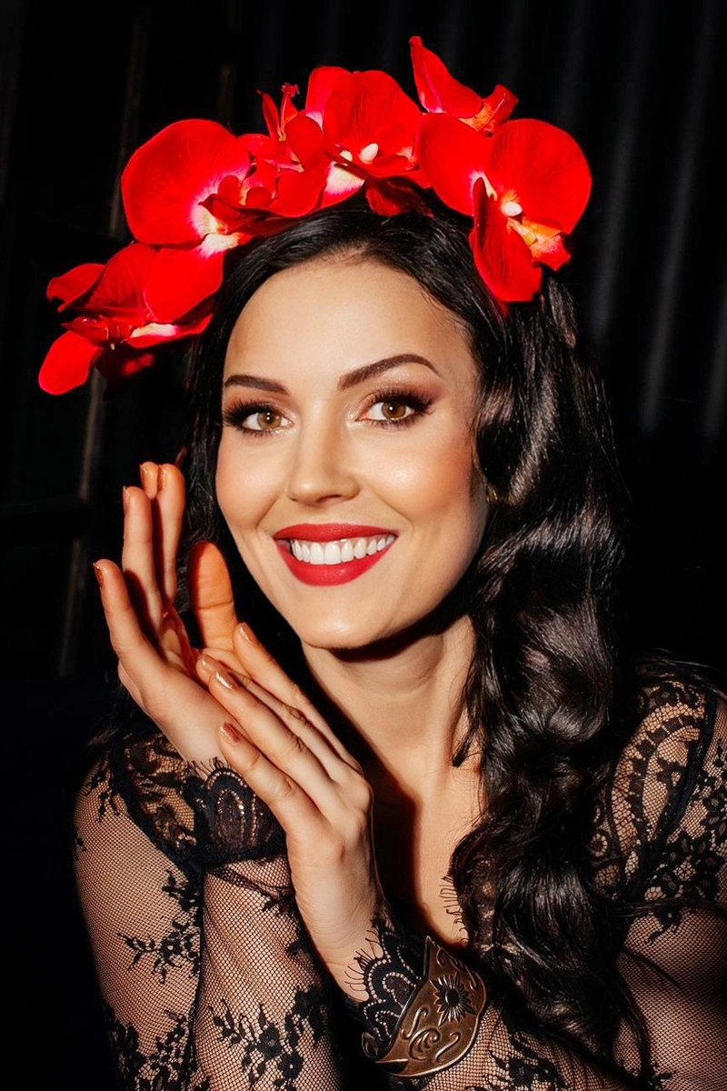 Beautiful Yulia (49 y.o.) from Krivoy Rog with Black hair - ID 184898 ...