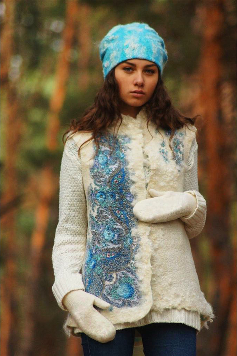 Charming Victoria (29 y.o.) from Kyiv with Dark Brown hair - ID 995151 ...
