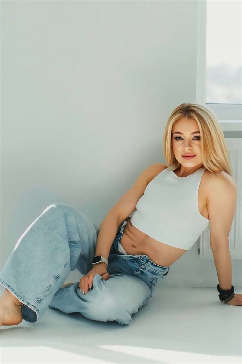 Wonderful Valentyna (46 y.o.) from Vinnitsa with Blonde hair - ID 924607 | LadaDate