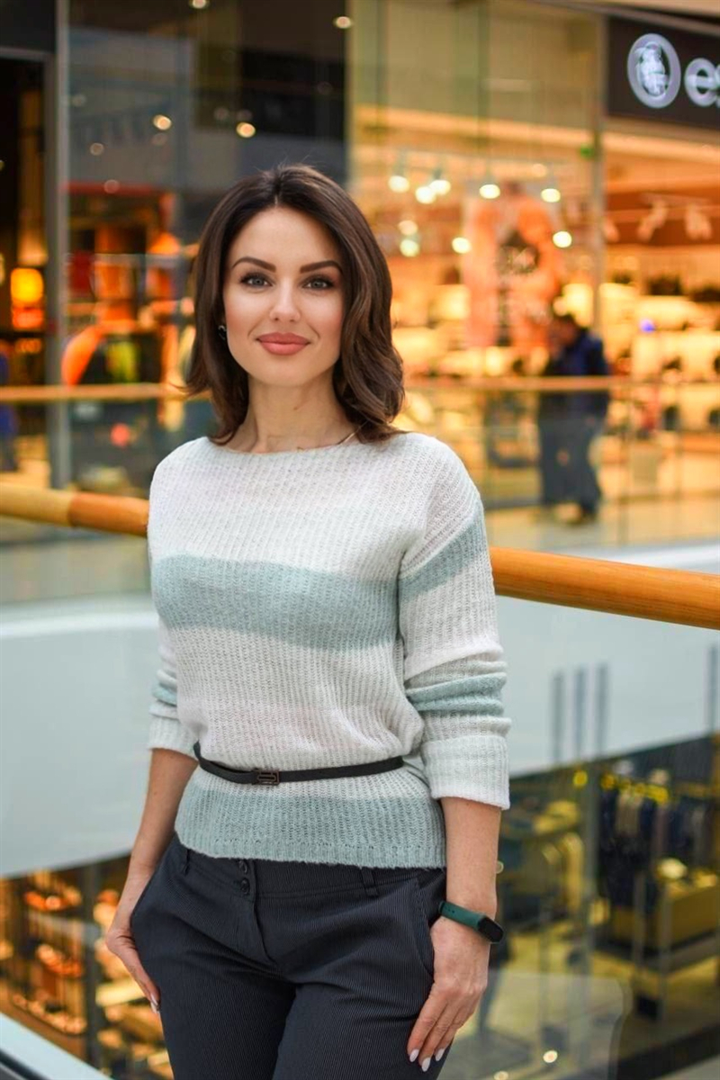 Beautiful Oksana (45 y.o.) from Kharkov with Light Brown hair - ID 878664 | LadaDate