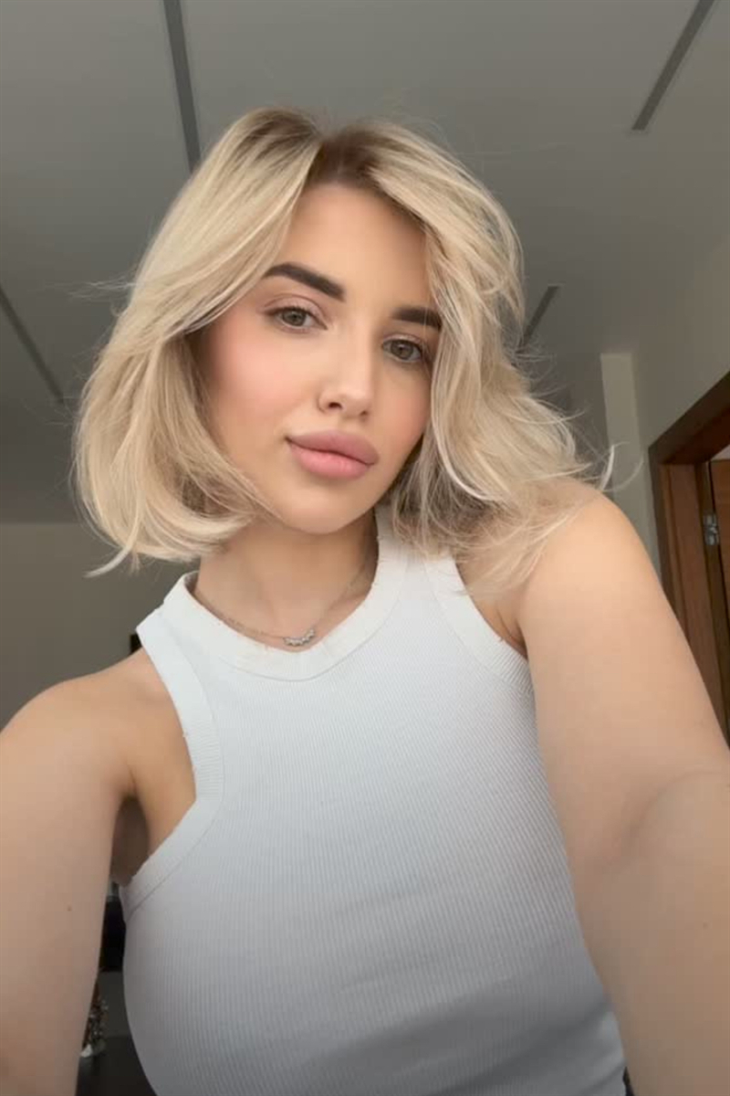 Wonderful Daria (25 y.o.) from Kiev with Blonde hair - ID 696095 | LadaDate