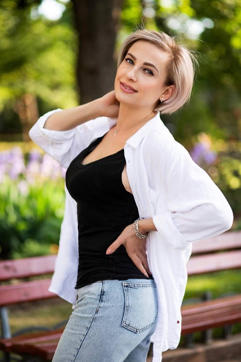 Cute Olga 55 Y O From Odessa With Blonde Hair Id 714369 Ladadate