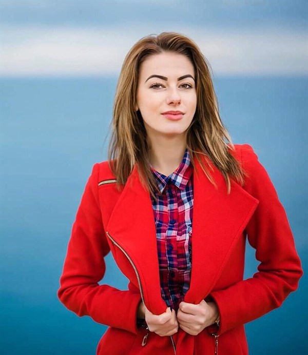 Beautiful Irena (32 y.o.) from Zaporozhye with Light Brown hair - ID ...