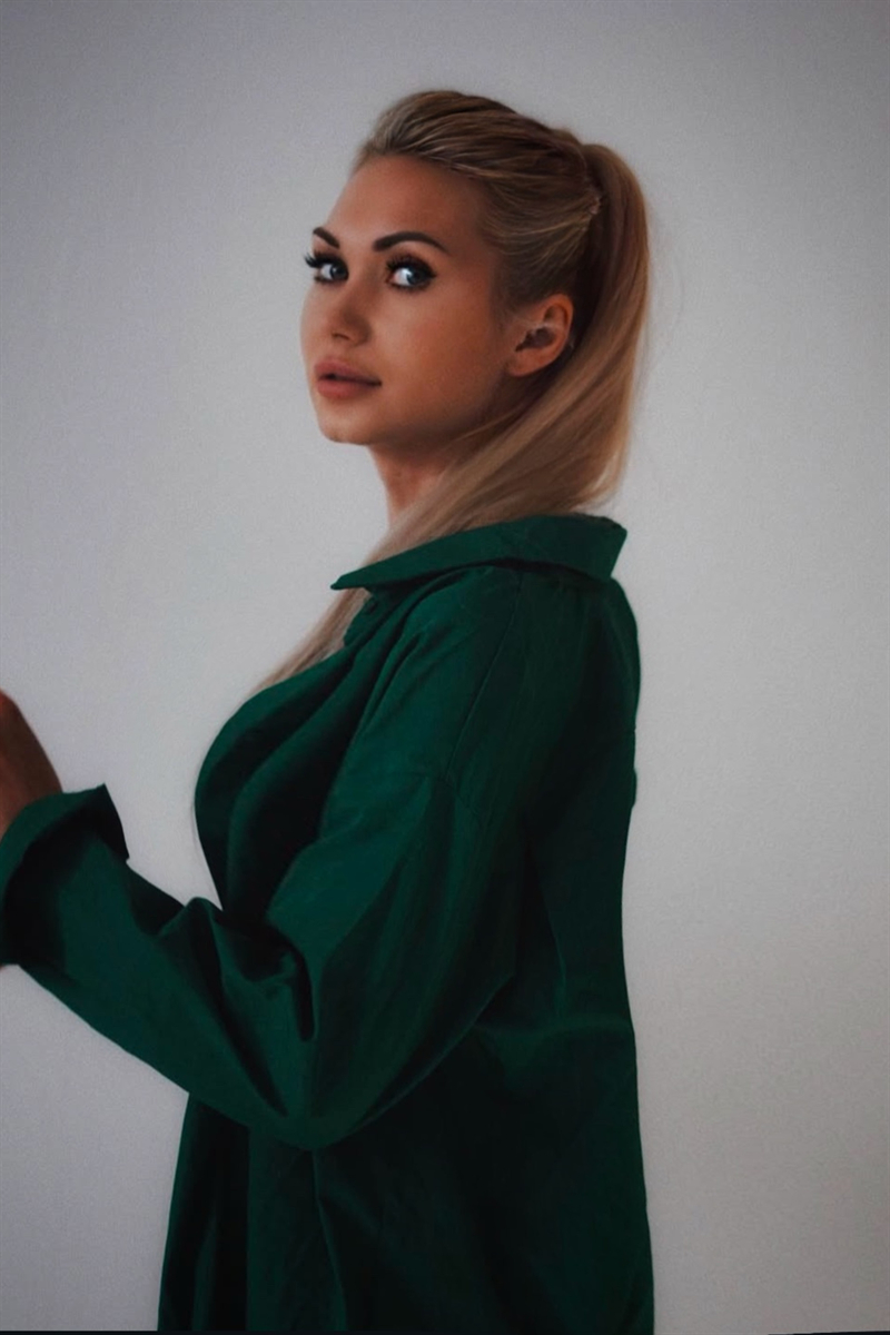 Charming Valeria (29 y.o.) from Ankara with Blonde hair - ID 524956 ...