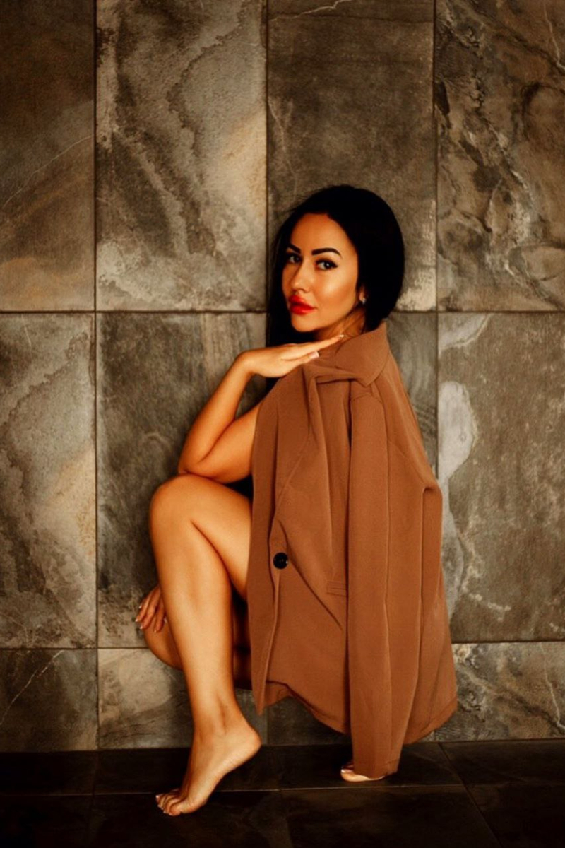 Wonderful Anastasia (36 y.o.) from Kiev with Black hair - ID 331631 | LadaDate