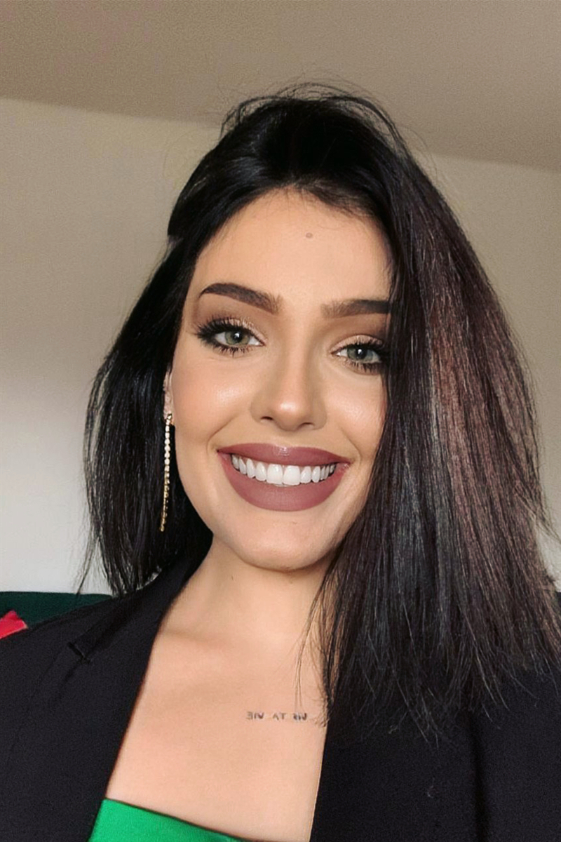 Beautiful Daria (22 y.o.) from Warsaw with Dark Brown hair - ID 226209 ...