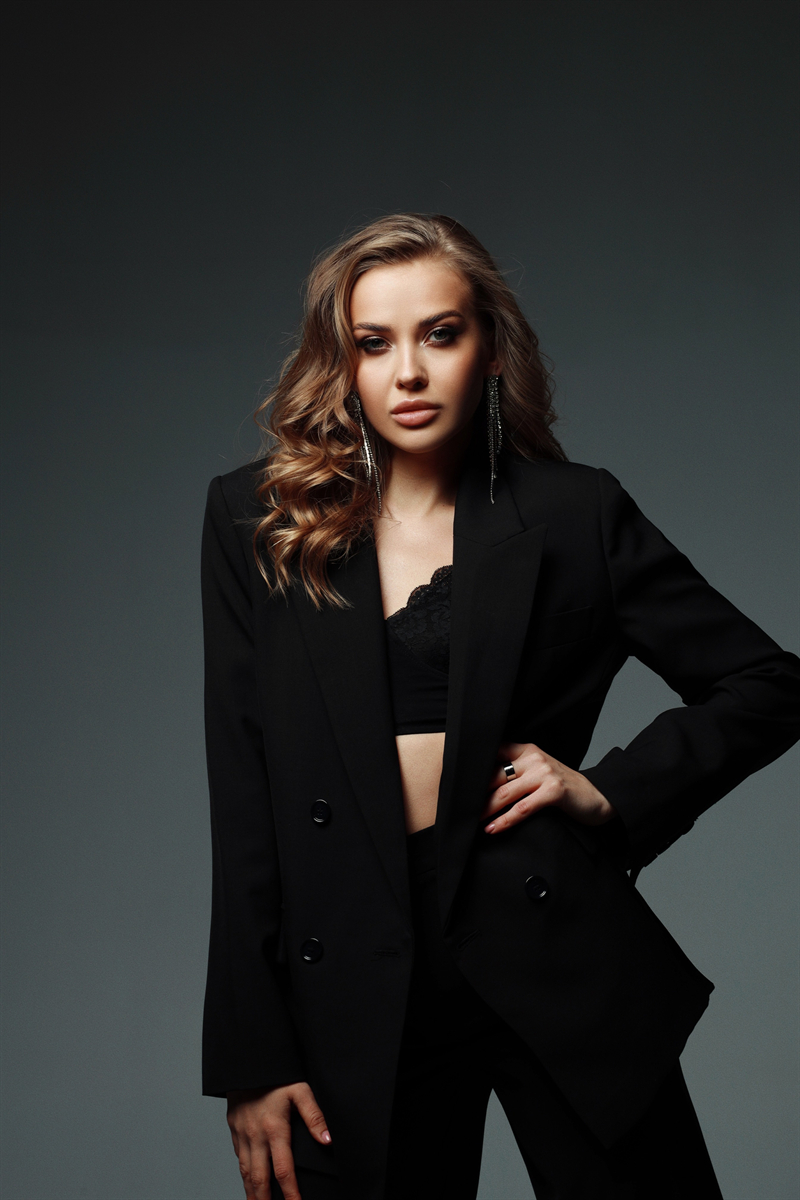 Beautiful Alena (32 y.o.) from Kiev with Blonde hair - ID 159530 | LadaDate