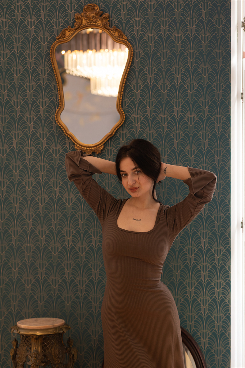 Wonderful Lesia (22 y.o.) from Odessa with Dark Brown hair - ID 498499 | LadaDate