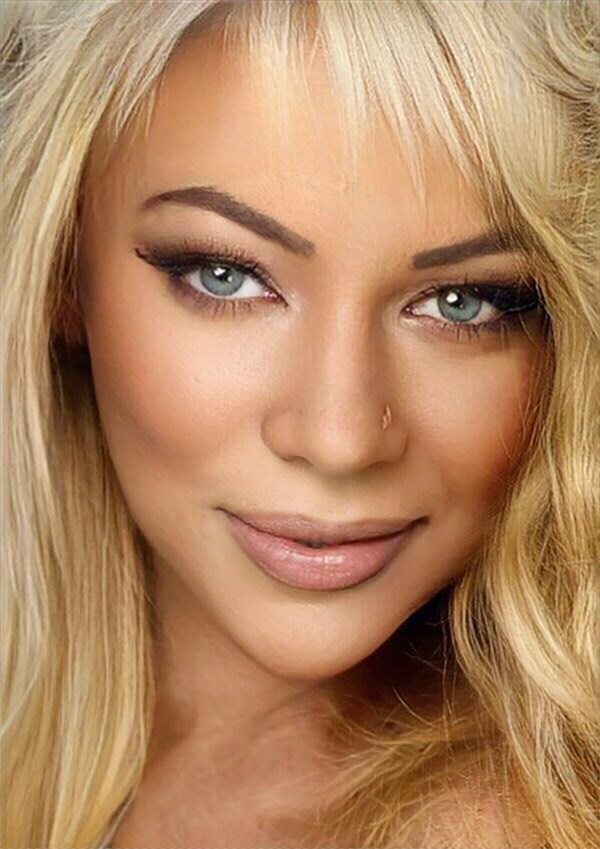 Gorgeous Alina (44 y.o.) from Kiev with Blonde hair - ID 819580 | LadaDate