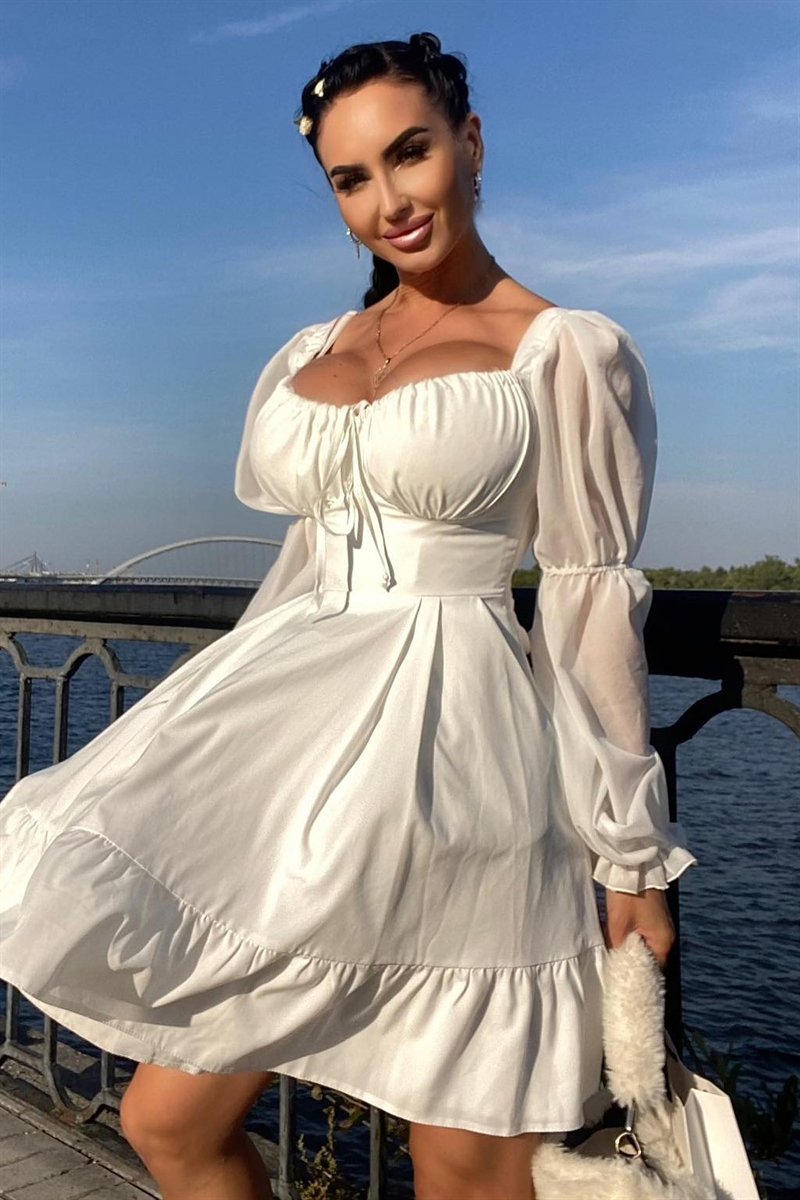 Charming Iuliia (44 y.o.) from Kyiv with Black hair - ID 690035 | LadaDate