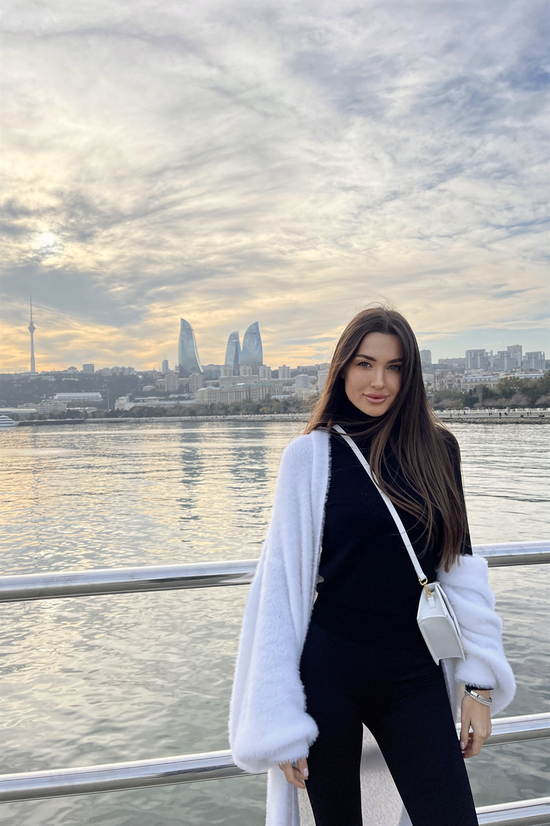 Gorgeous Alexandra (34 y.o.) from Kiev with Light Brown hair - ID ...