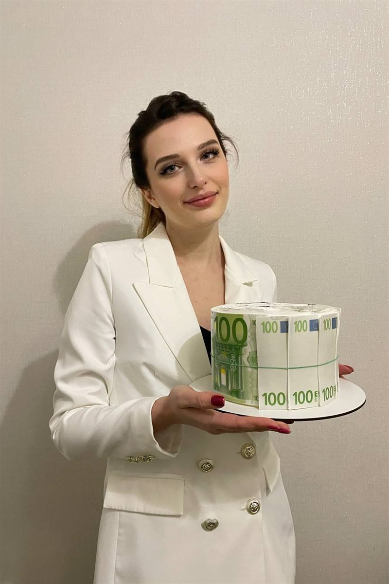 Beautiful Katya (36 y.o.) from Kiev with Blonde hair - ID 182497 | LadaDate