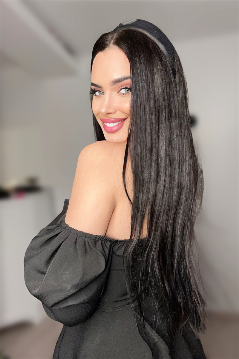 Beautiful Mariia (26 y.o.) from Kiev with Black hair - ID 294836 | LadaDate
