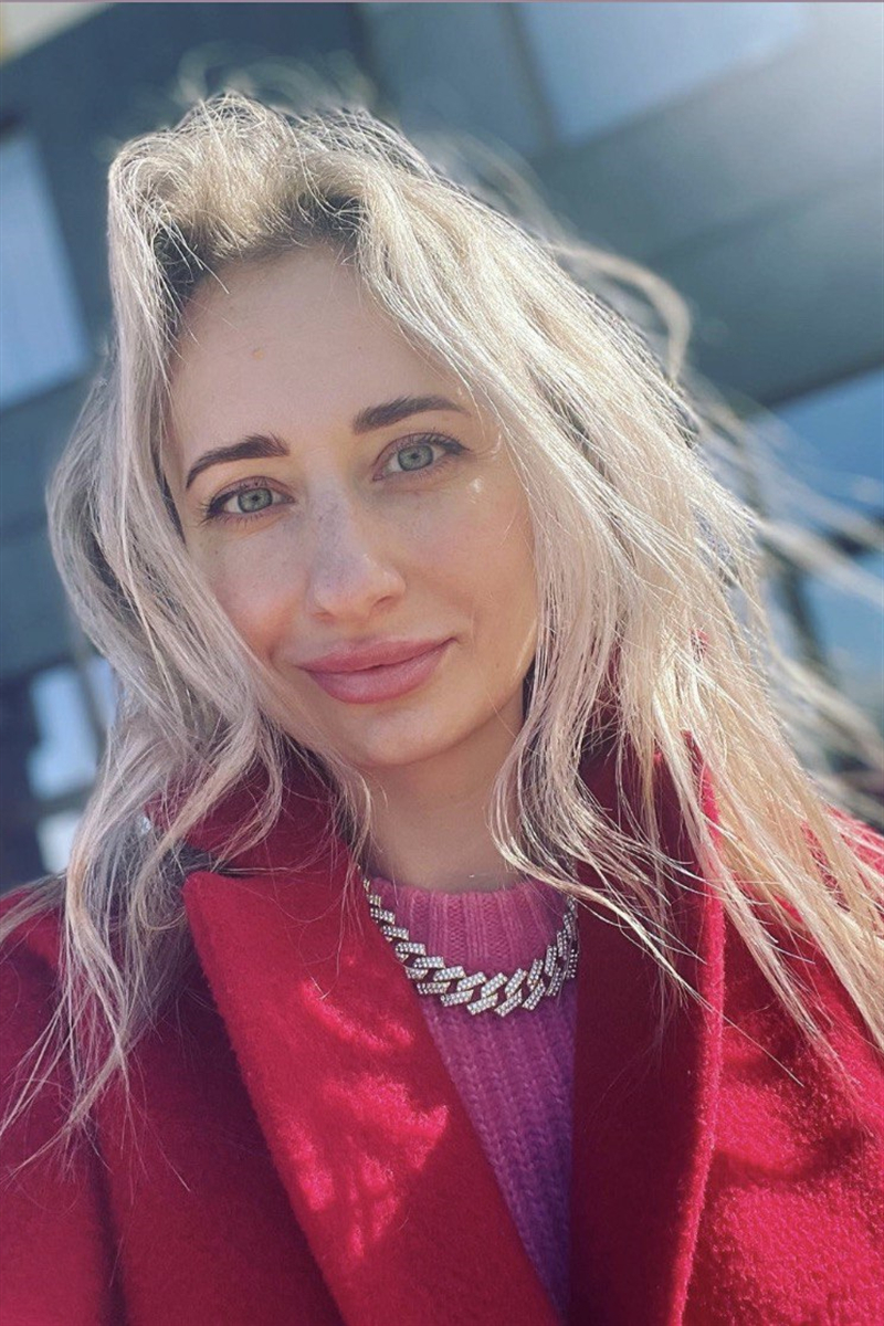 Gorgeous Alina (39 y.o.) from Kiev with Blonde hair - ID 100558 | LadaDate