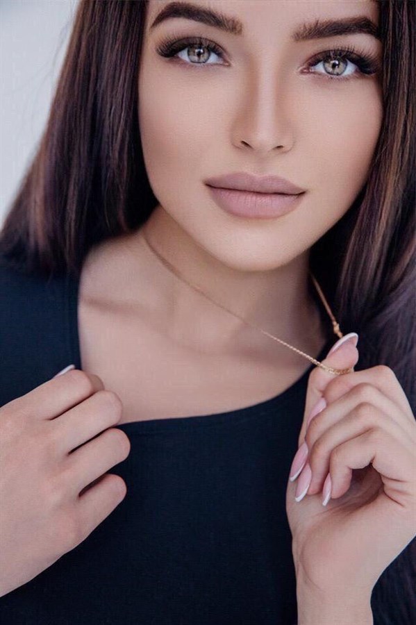 Beautiful Daria (33 y.o.) from Kiev with Dark Brown hair - ID 633539 ...