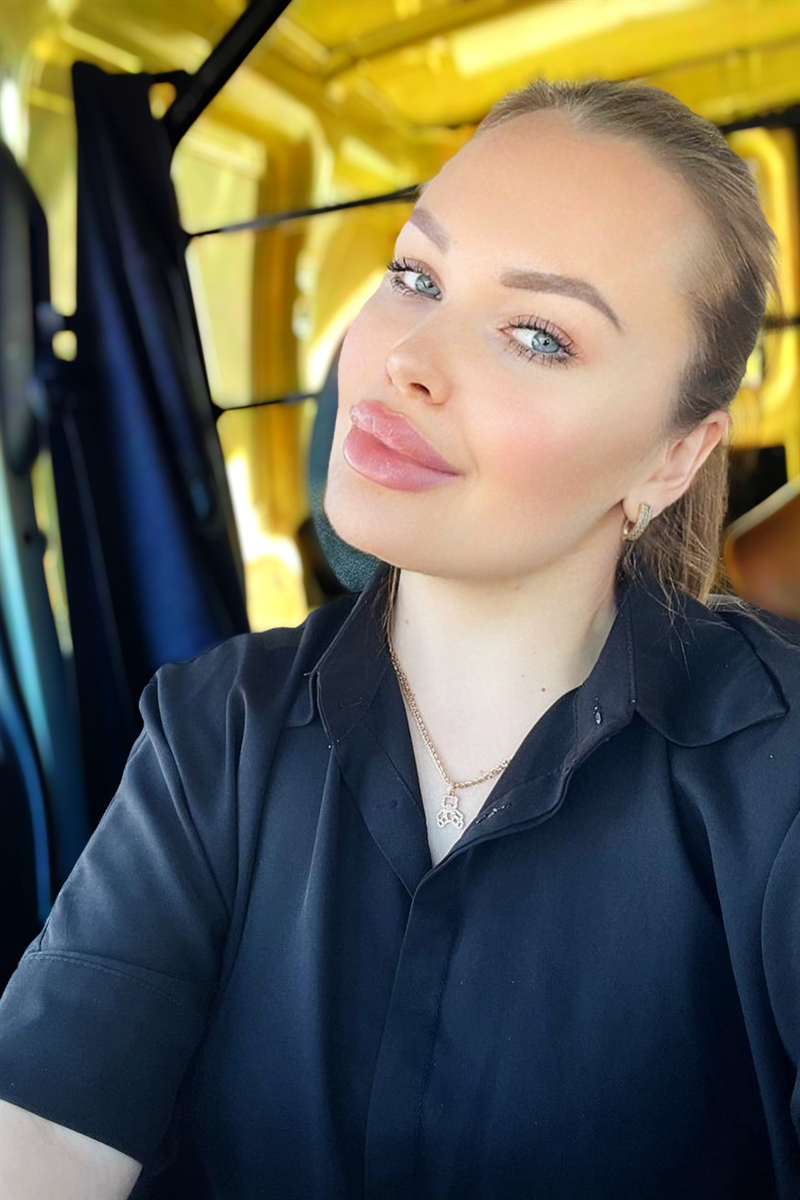 Beautiful Alina (31 y.o.) from Istanbul with Light Brown hair - ID ...