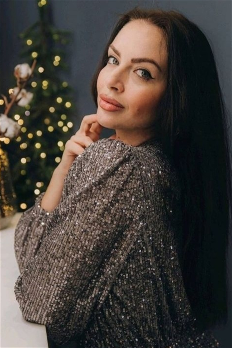 Charming Natalia (38 y.o.) from Lisbon with Dark Brown hair - ID 739212 | LadaDate
