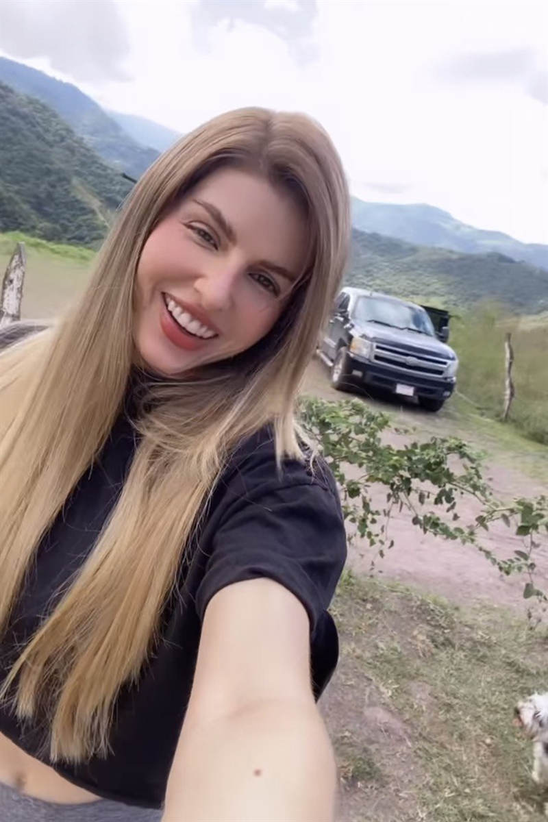 Beautiful Fabiola (38 y.o.) from San Jose with Light Brown hair - ID ...