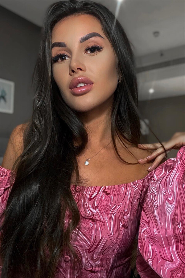 Wonderful Elena (32 y.o.) from Alma-Ata with Dark Brown hair - ID ...