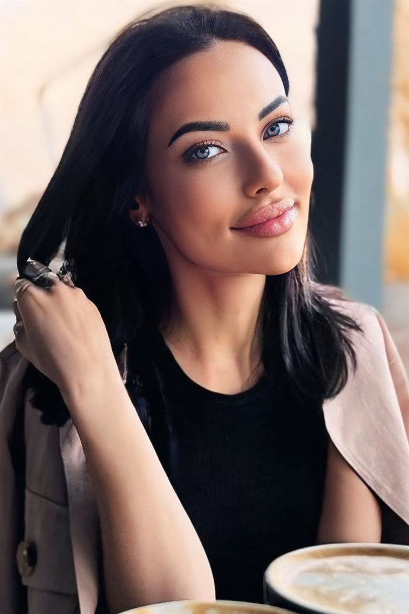 Wonderful Yulia (37 y.o.) from Marbella with Black hair - ID 694132 ...