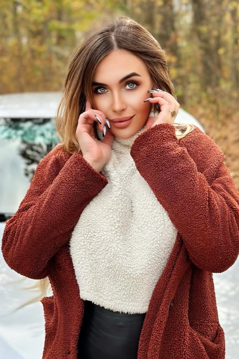 Gorgeous Elena (31 y.o.) from Vinnytsia with Light Brown hair - ID ...