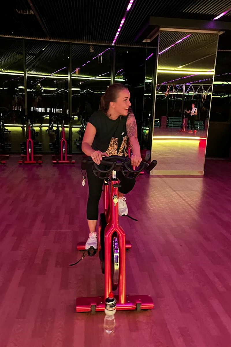 Gorgeous Yulia (30 y.o.) from Kiev with Dark Brown hair - ID 440946 ...