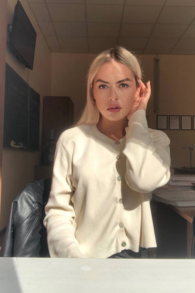 Beautiful Alina (33 y.o.) from Odessa with Light Brown hair - ID 584742 ...