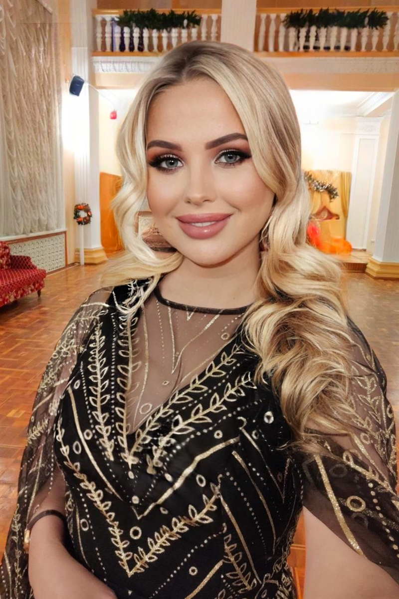 Gorgeous Vera (34 y.o.) from Dnepr with Dark Brown hair - ID 254213 ...