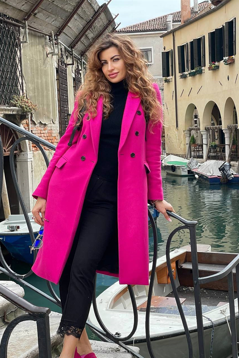 Beautiful Oleksandra (41 y.o.) from Trieste with Auburn hair - ID ...