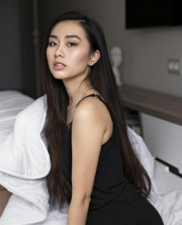 Beautiful Kieu Nga (25 y.o.) from Kharkov with Black hair - ID 297240 | LadaDate