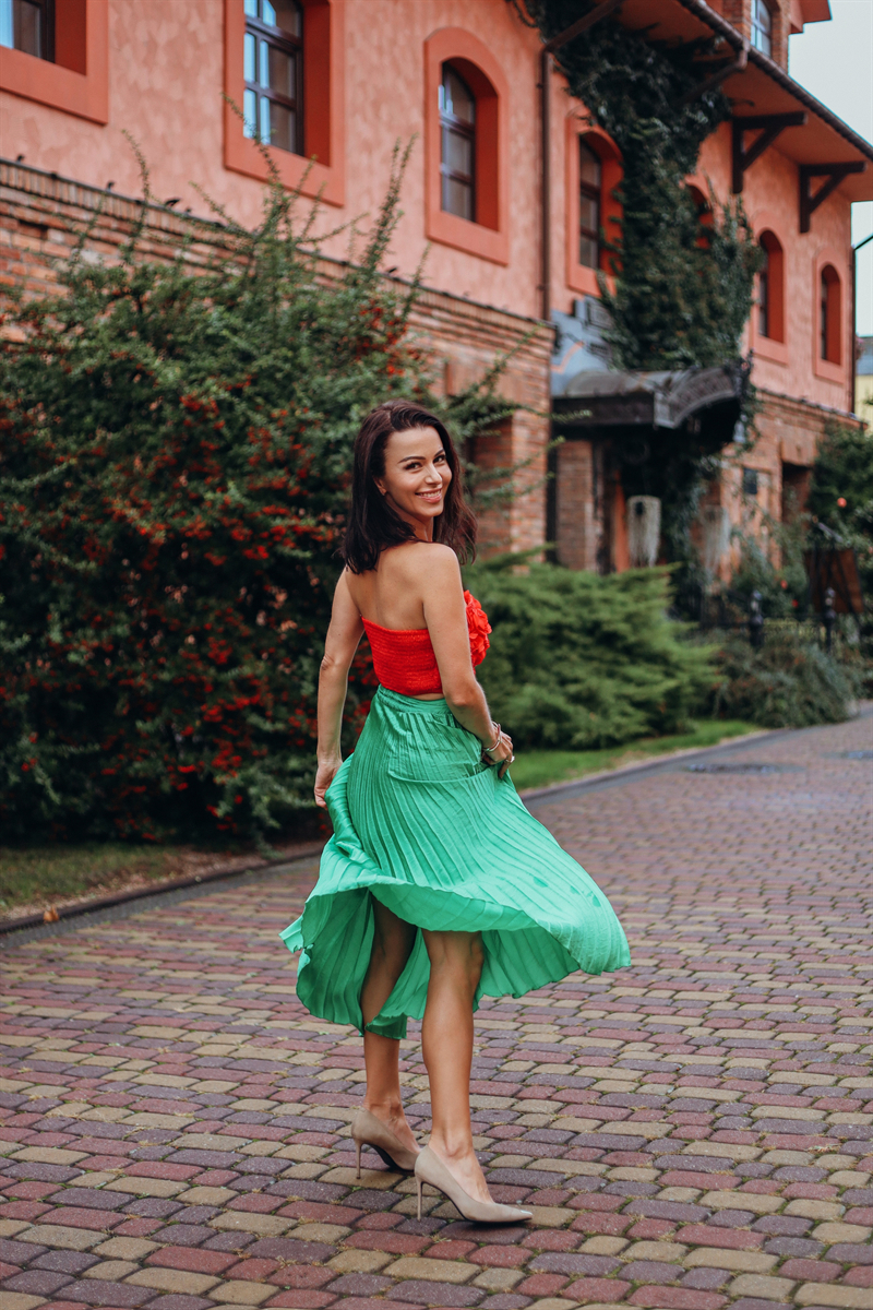 Beautiful Natalia (44 y.o.) from Milan with Dark Brown hair - ID 318201 ...
