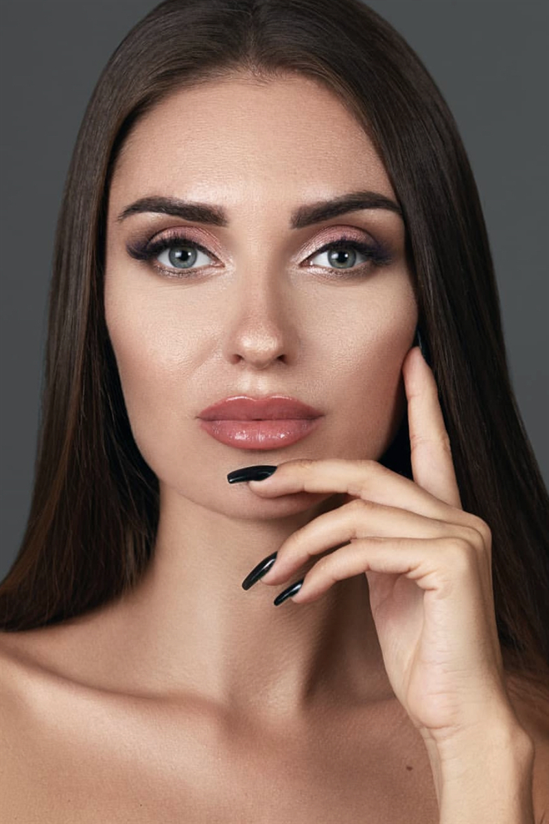 Charming Alina (33 y.o.) from Kharkov with Dark Brown hair - ID 178283 ...