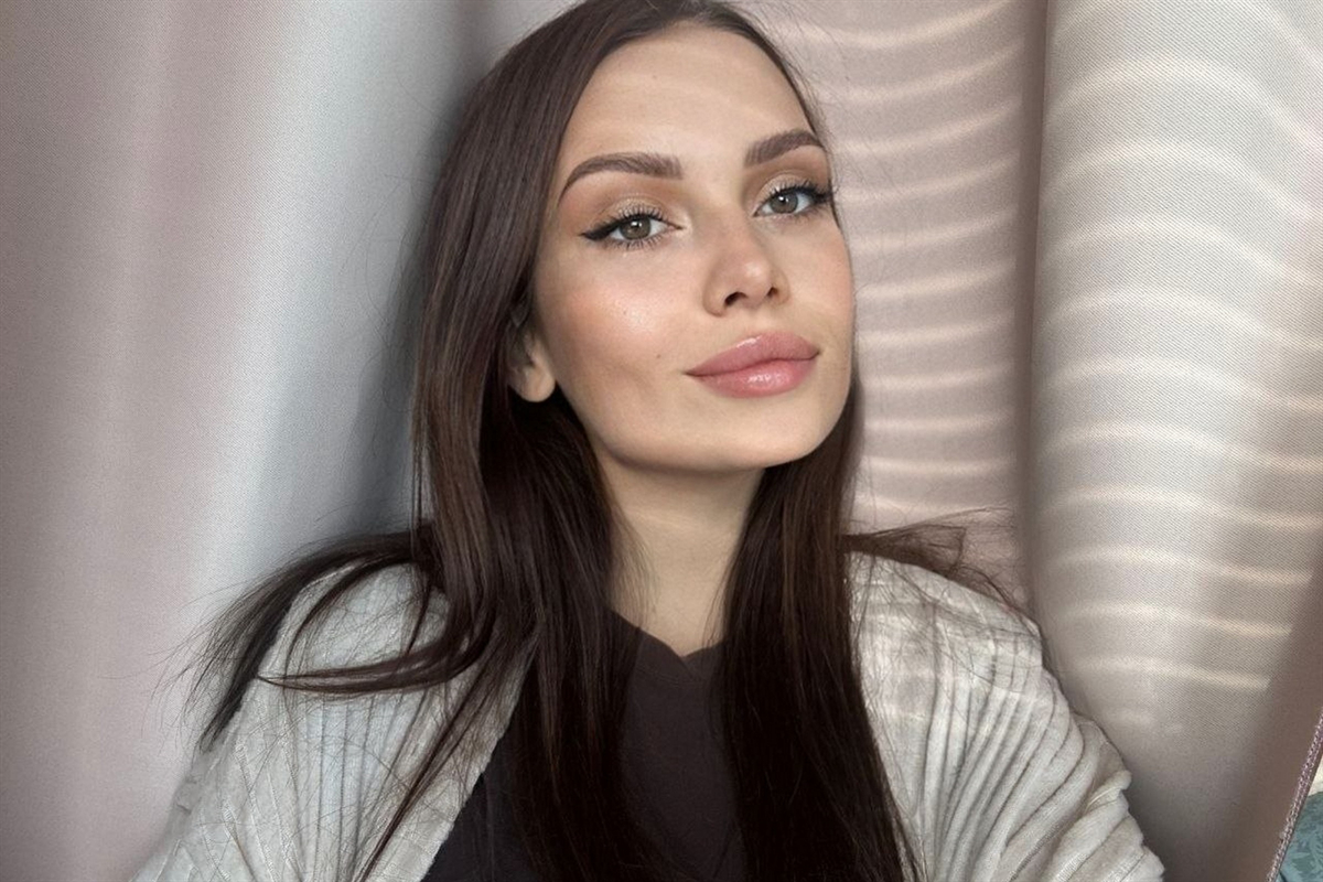 Wonderful Anna (25 y.o.) from Lviv with Light Brown hair - ID 180056 ...