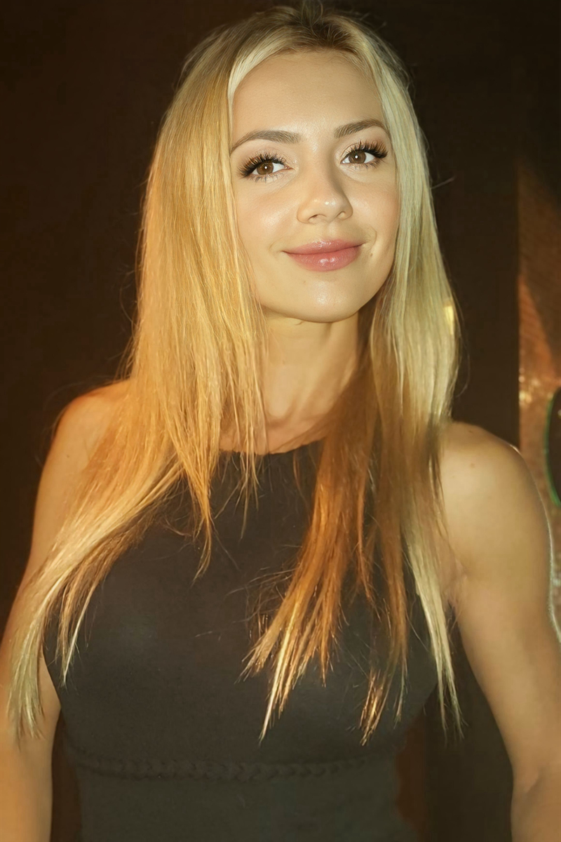 Beautiful Czech Girl Irina From Praha With Blonde Hair 45yo Id 211352