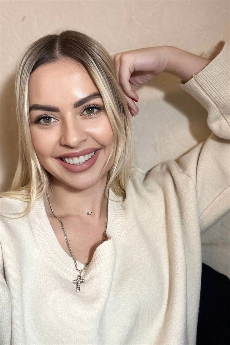 Beautiful Alina (33 y.o.) from Odessa with Light Brown hair - ID 584742 ...