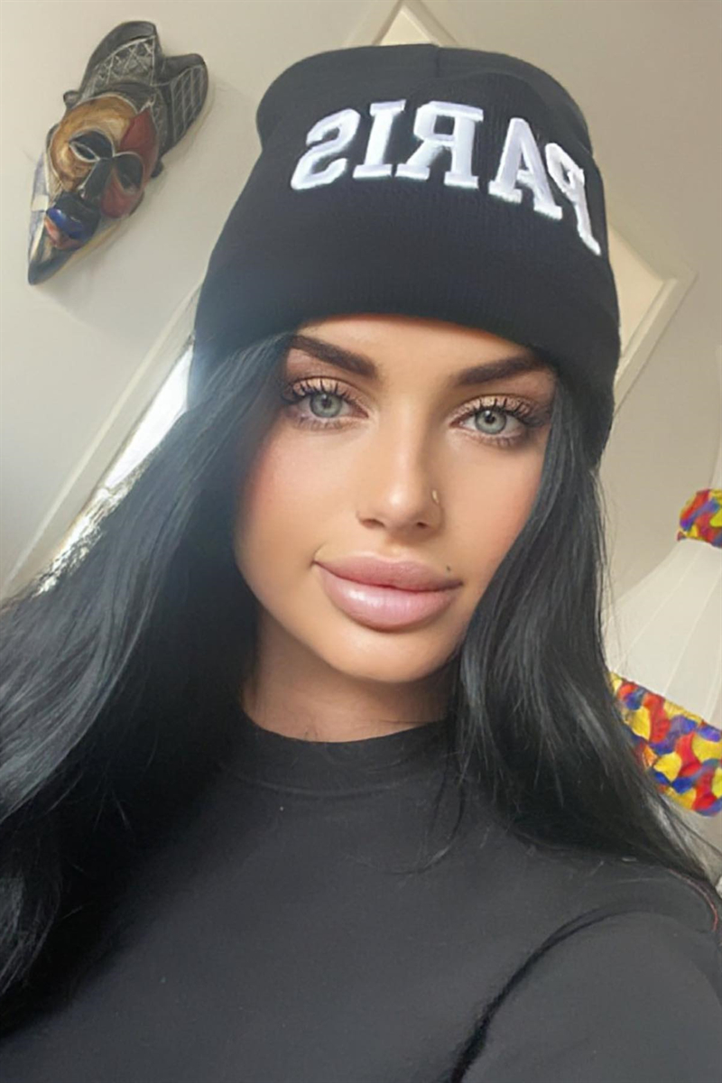 Charmante Anna (33 ans) de Lviv avec aux cheveux Noirs - ID 581276 | LadaDate