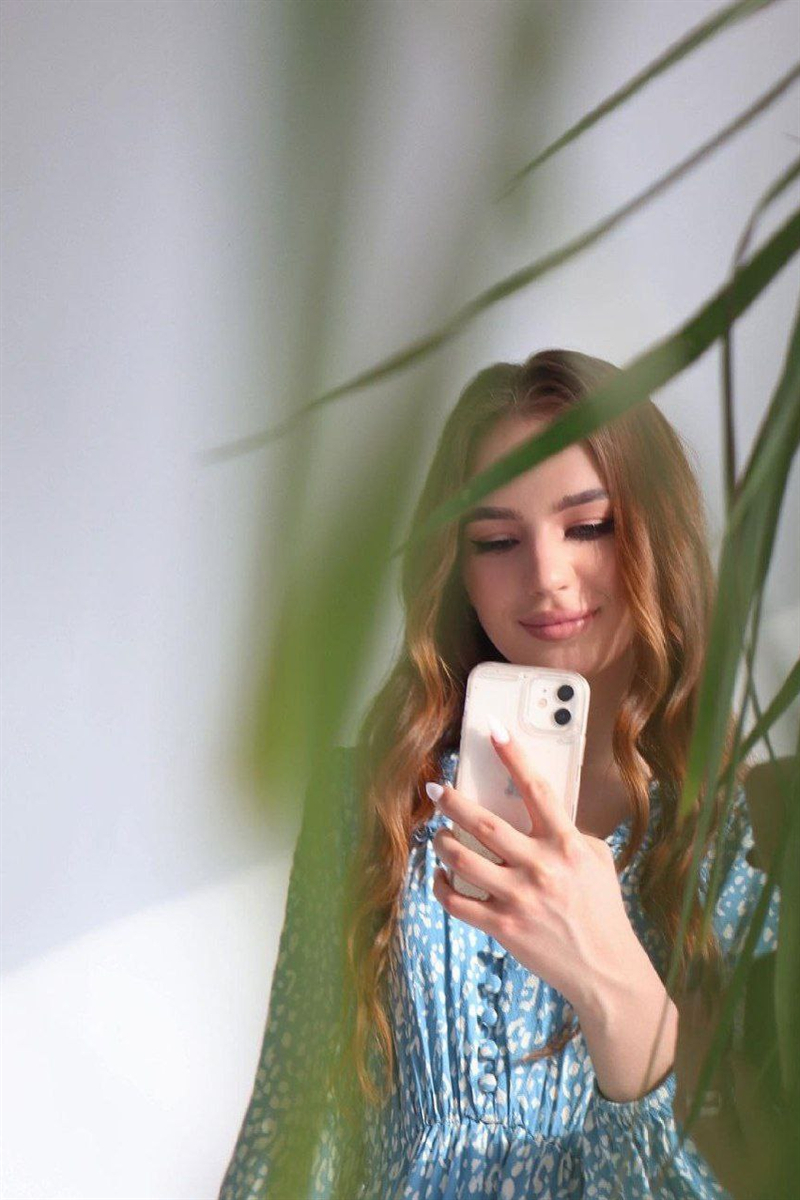 Beautiful Bogdana 21 Y O From Cherkassy With Dark Brown Hair Id
