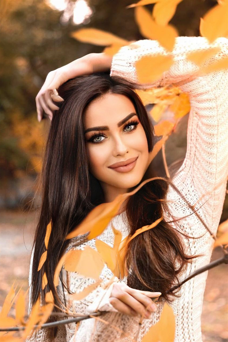 Cute Alina 33 Yo From Dnepr With Light Brown Hair Id 582858 Ladadate