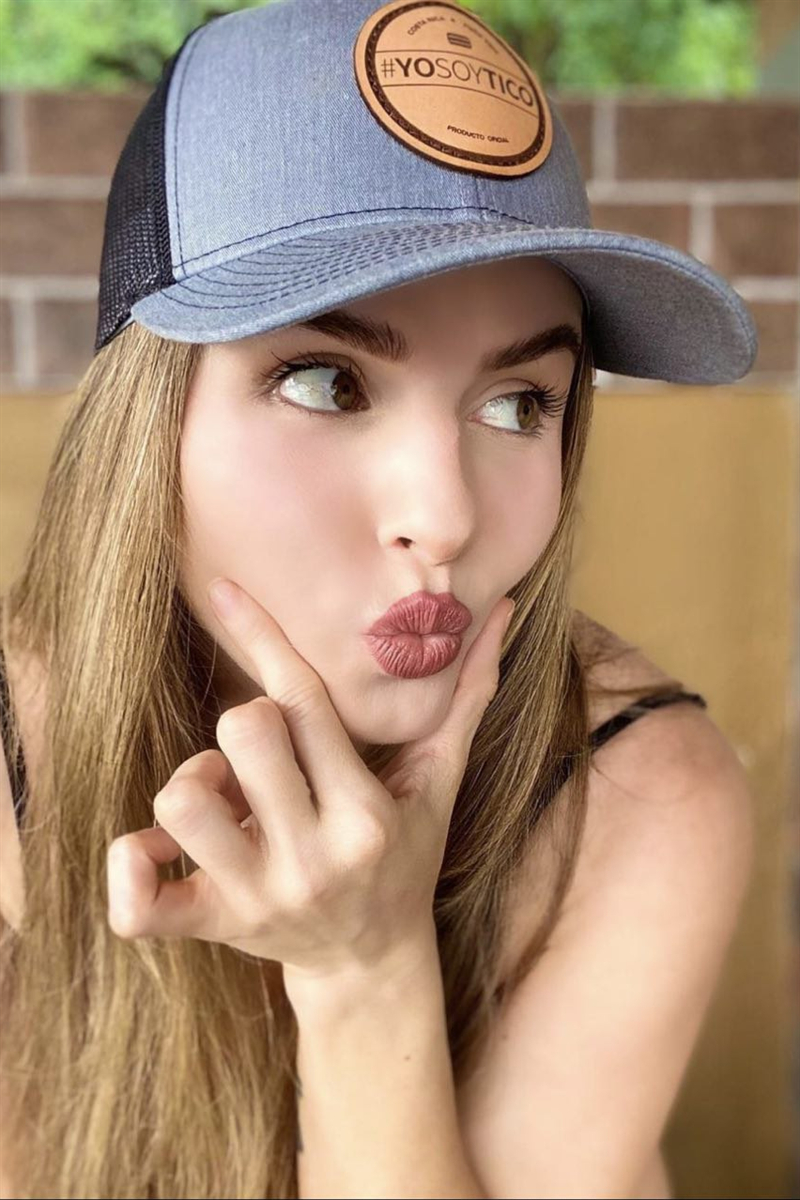 Beautiful Fabiola (38 y.o.) from San Jose with Light Brown hair - ID ...