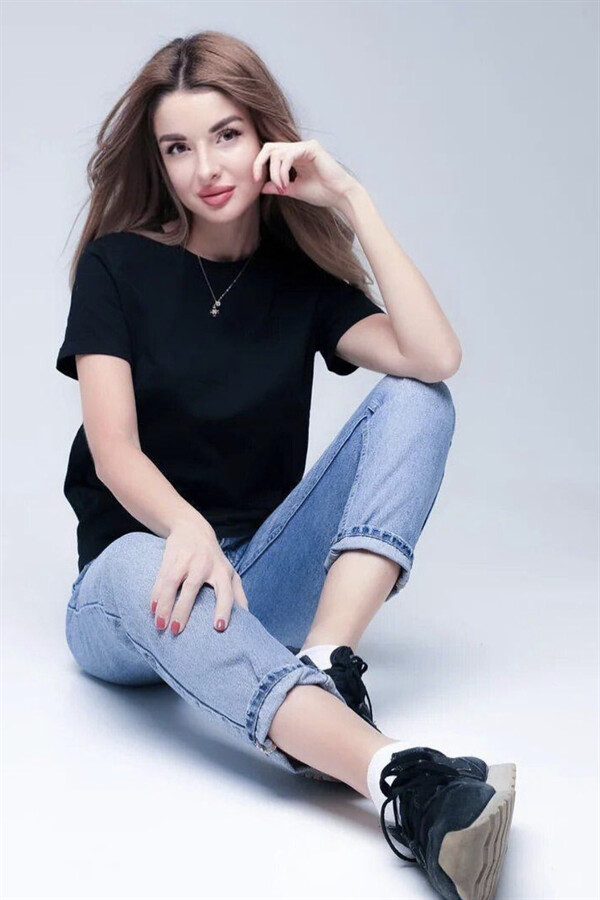 Beautiful Alina (33 y.o.) from Kiev with Light Brown hair - ID 605561 ...