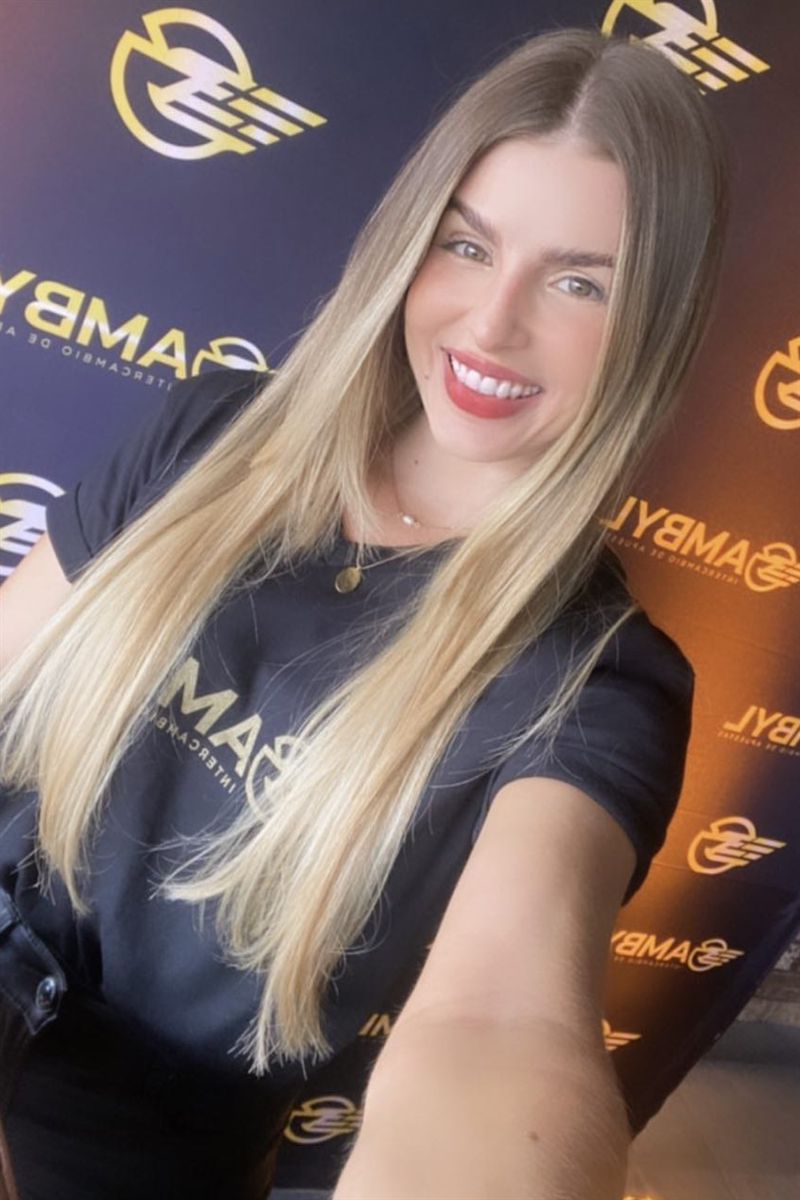 Beautiful Fabiola (38 y.o.) from San Jose with Light Brown hair - ID ...