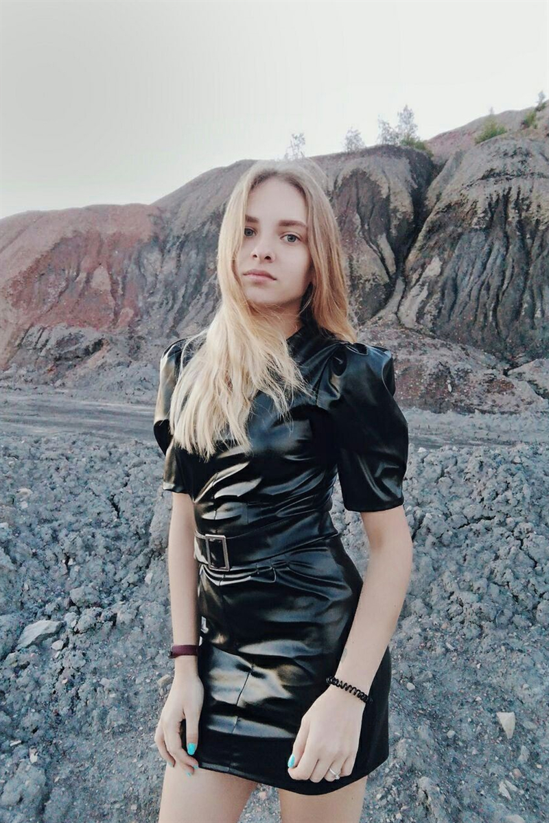 Wonderful Yuliia (23 y.o.) from Lviv with Light Brown hair - ID 253297 ...