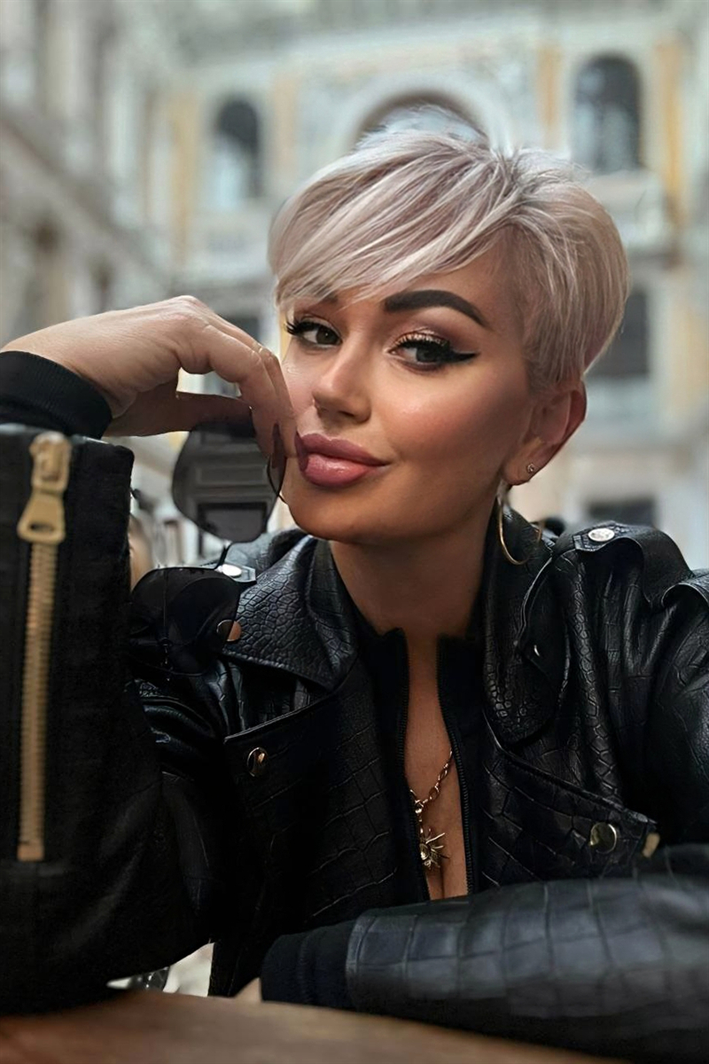Charming Elena (56 y.o.) from Odessa with Blonde hair - ID 988941 ...